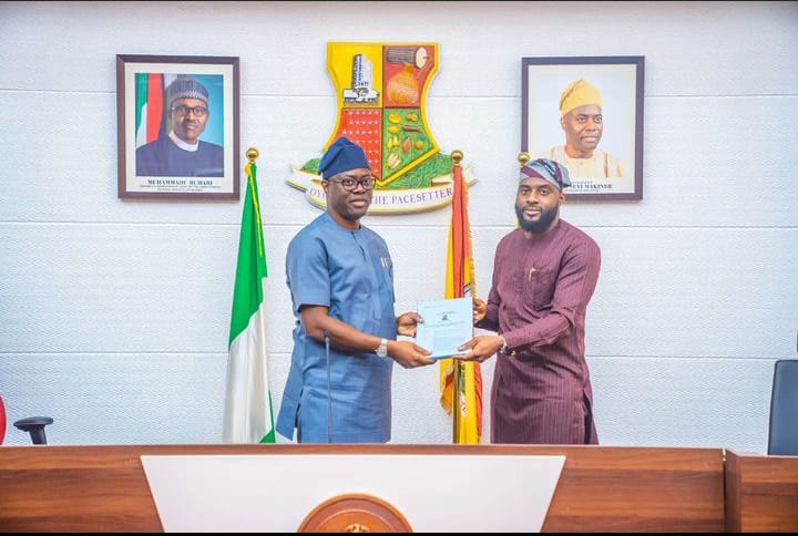 Makinde Assents To Bill Upgrading Emmanuel Alayande College of ... Makinde Assents To Bill Upgrading Emmanuel Alayande College of ...
