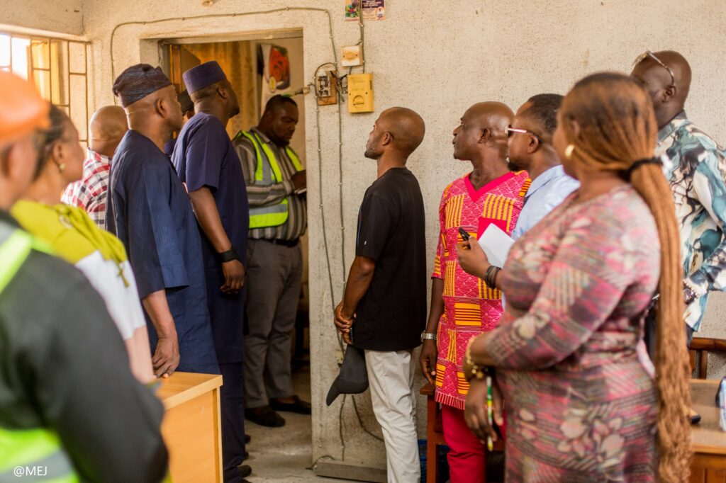Kosofe Council Chairman inspects Area Offices and Primary Healthcare ...